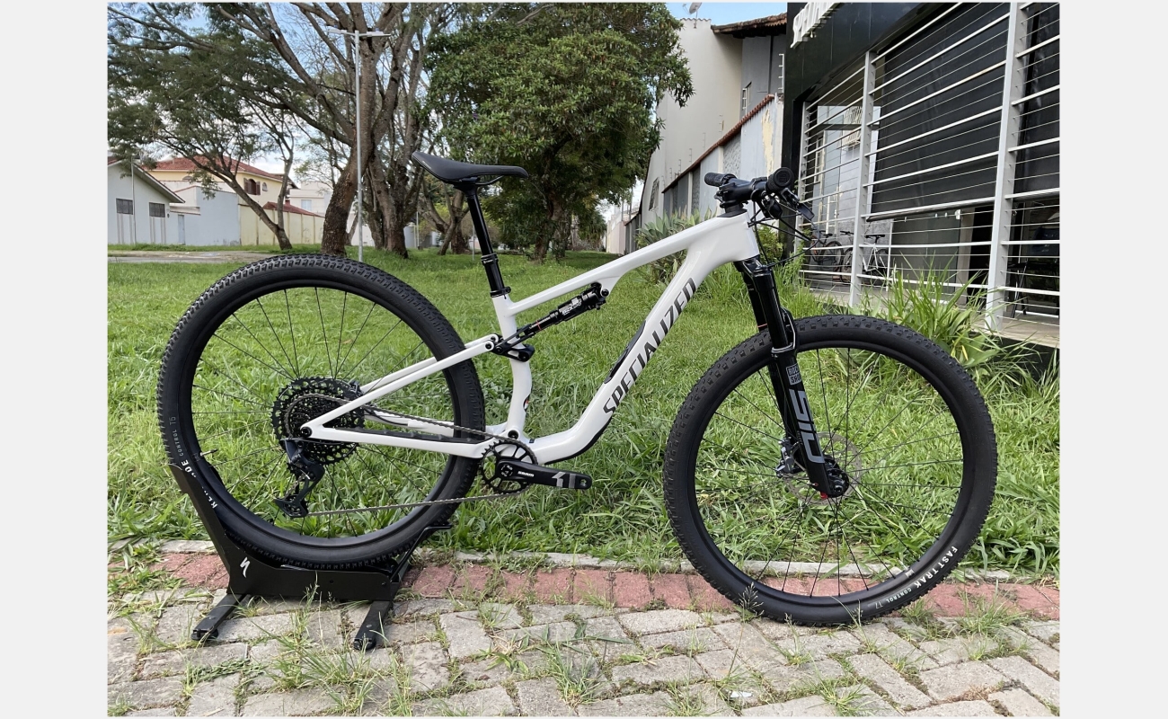 SPECIALIZED EPIC COMP (TAMANHO S) - Central Bike Store